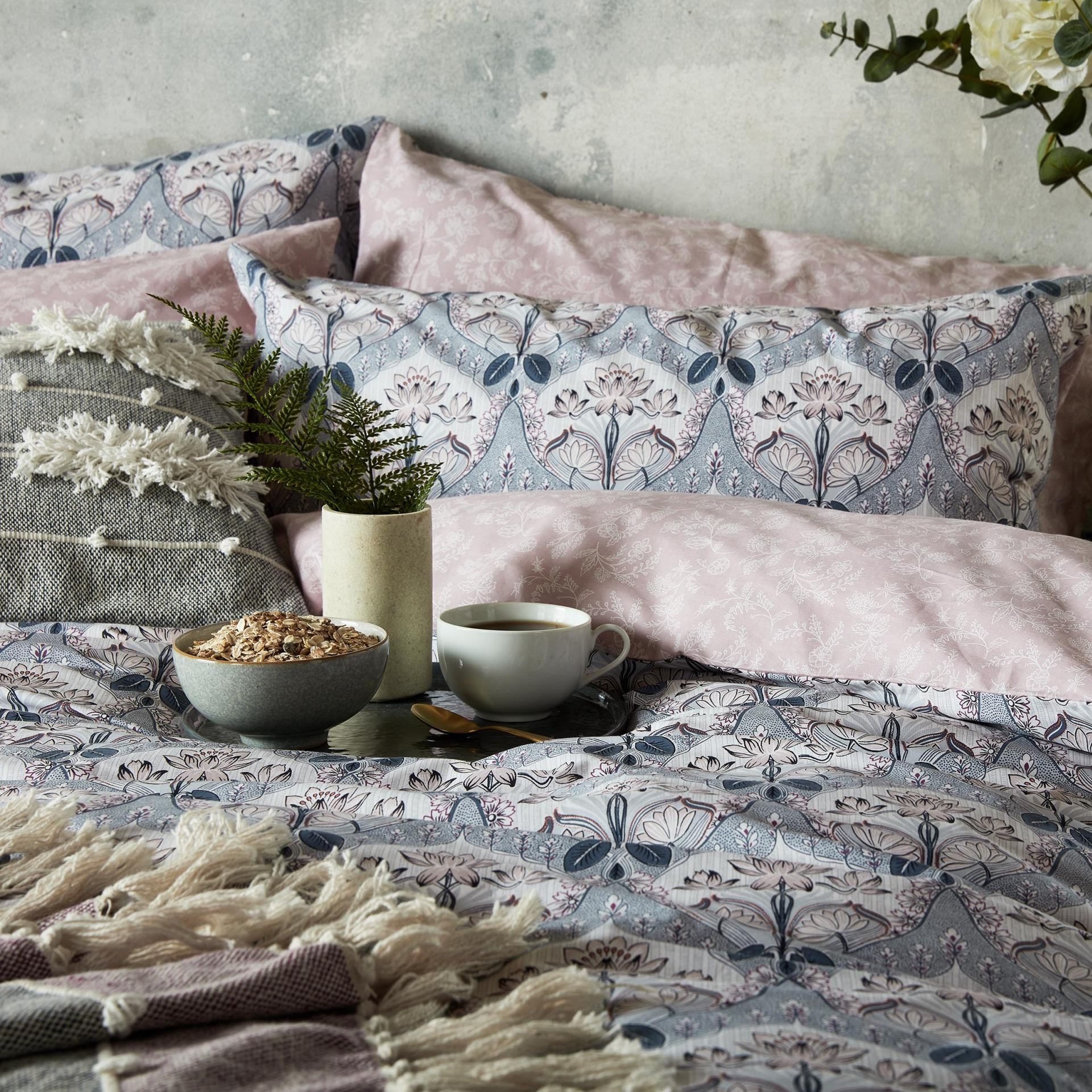 Fat Face Waterlilies Bedset | Buy Online Here - Portmeirion Online