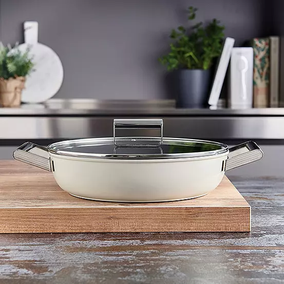 SMEG Skillet Deep Pan 2 Handles With Lid 28cm | At Portmeirion Online ...
