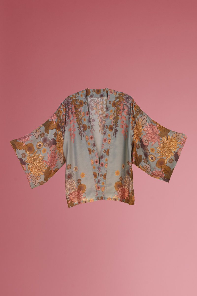 Trailing Wisteria Kimono Jacket Ice | Buy Online Here - Portmeirion Online