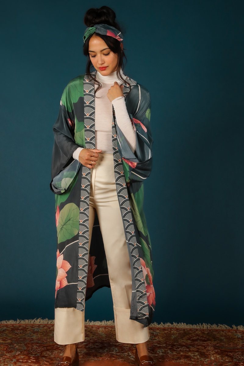 Powder Crane At Sunrise Lux Kimono Gown | Buy at Portmeirion Online ...