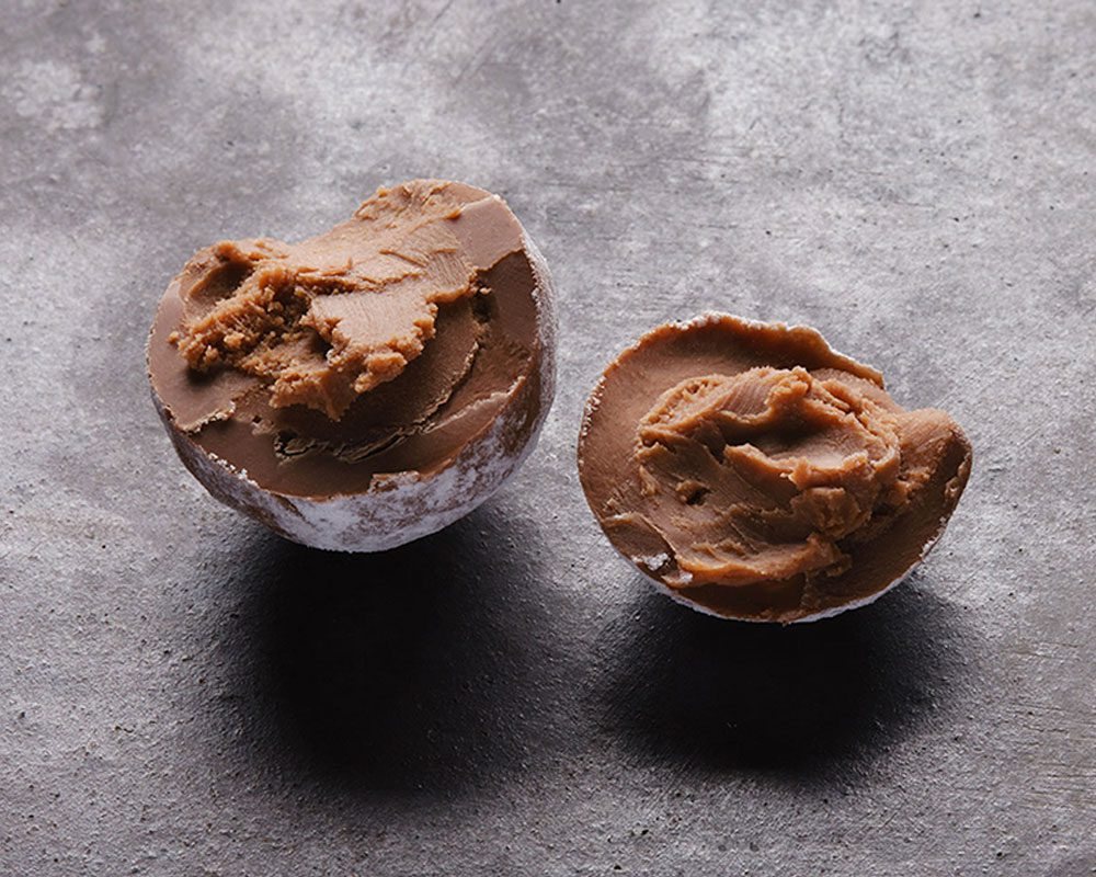 Charbonnel et Walker Pink & Milk Marc de Champagne Luxury Striped Truf ...